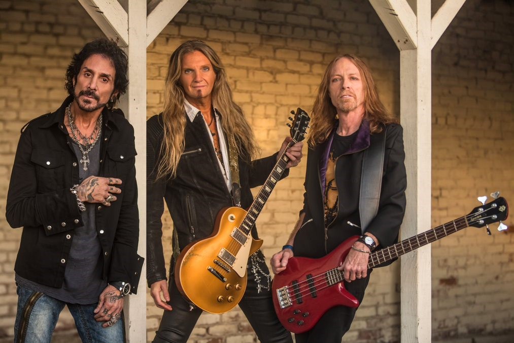 (watch) Revolution Saints Share New Single "Changing My Mind" + Music ...